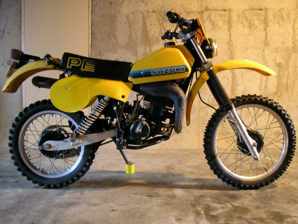 Suzuki PE 175